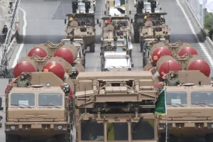 Regardez .. les armes les plus importantes de l'armée algérienne qui ...